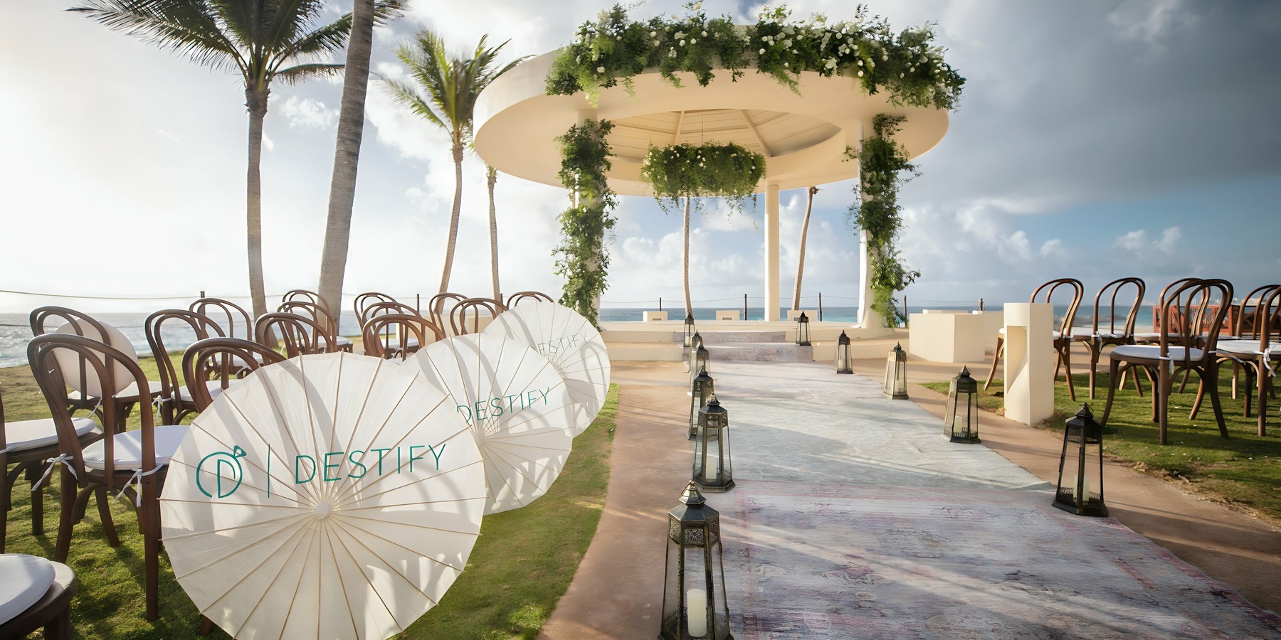 Cliff Gazebo wedding venue in Hyatt Ziva Cancun - Mexico