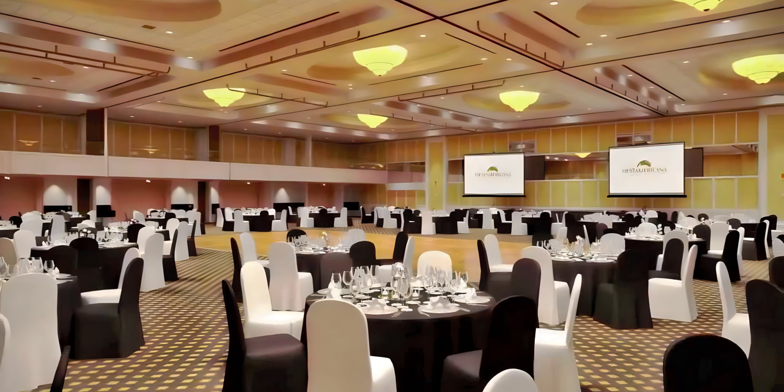 Coral Gallery Ballroom wedding venue in Grand Fiesta Americana Coral ...