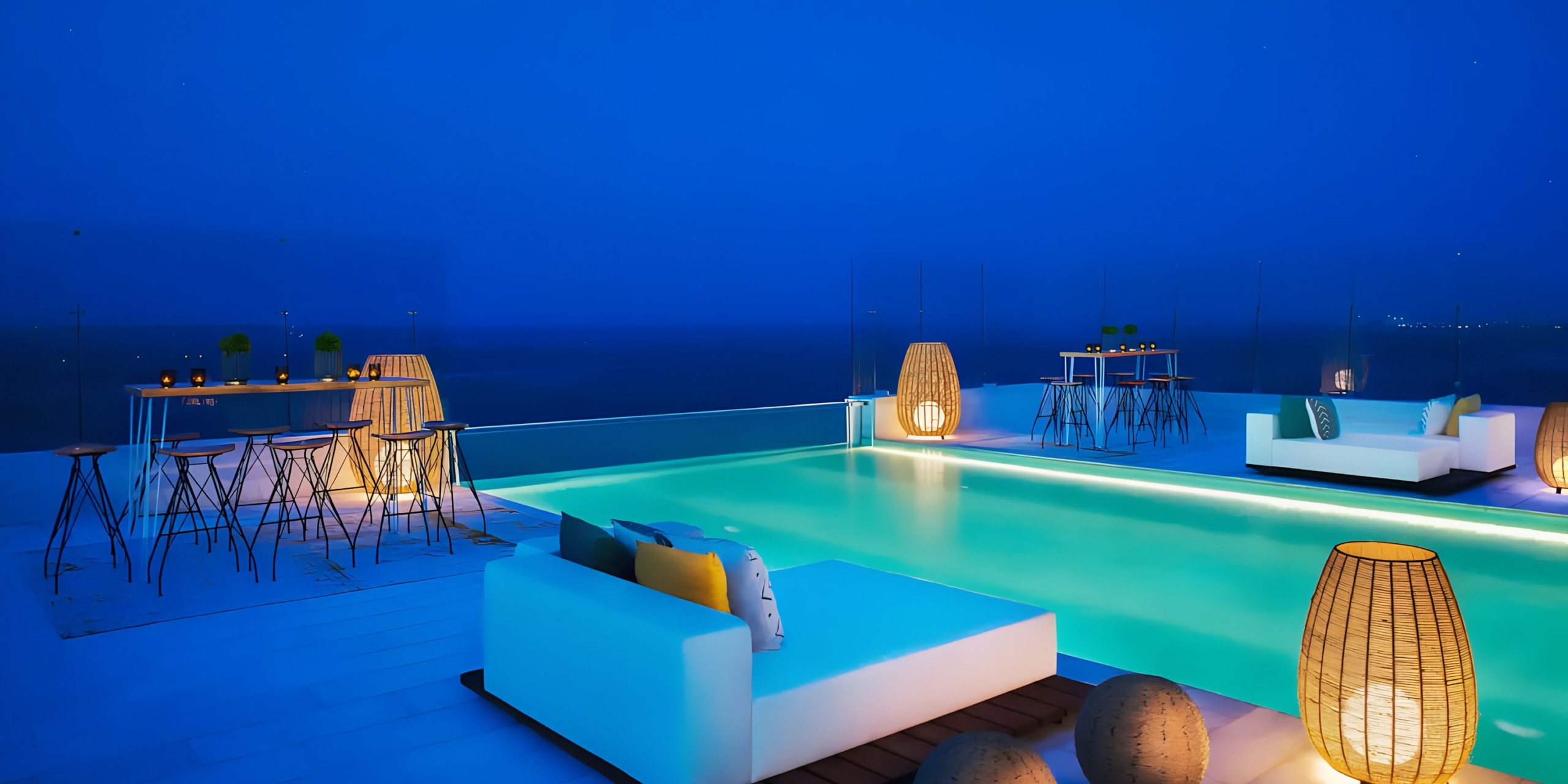 Preferred Club Infinity Pool Rooftop wedding venue in Dreams Vista ...