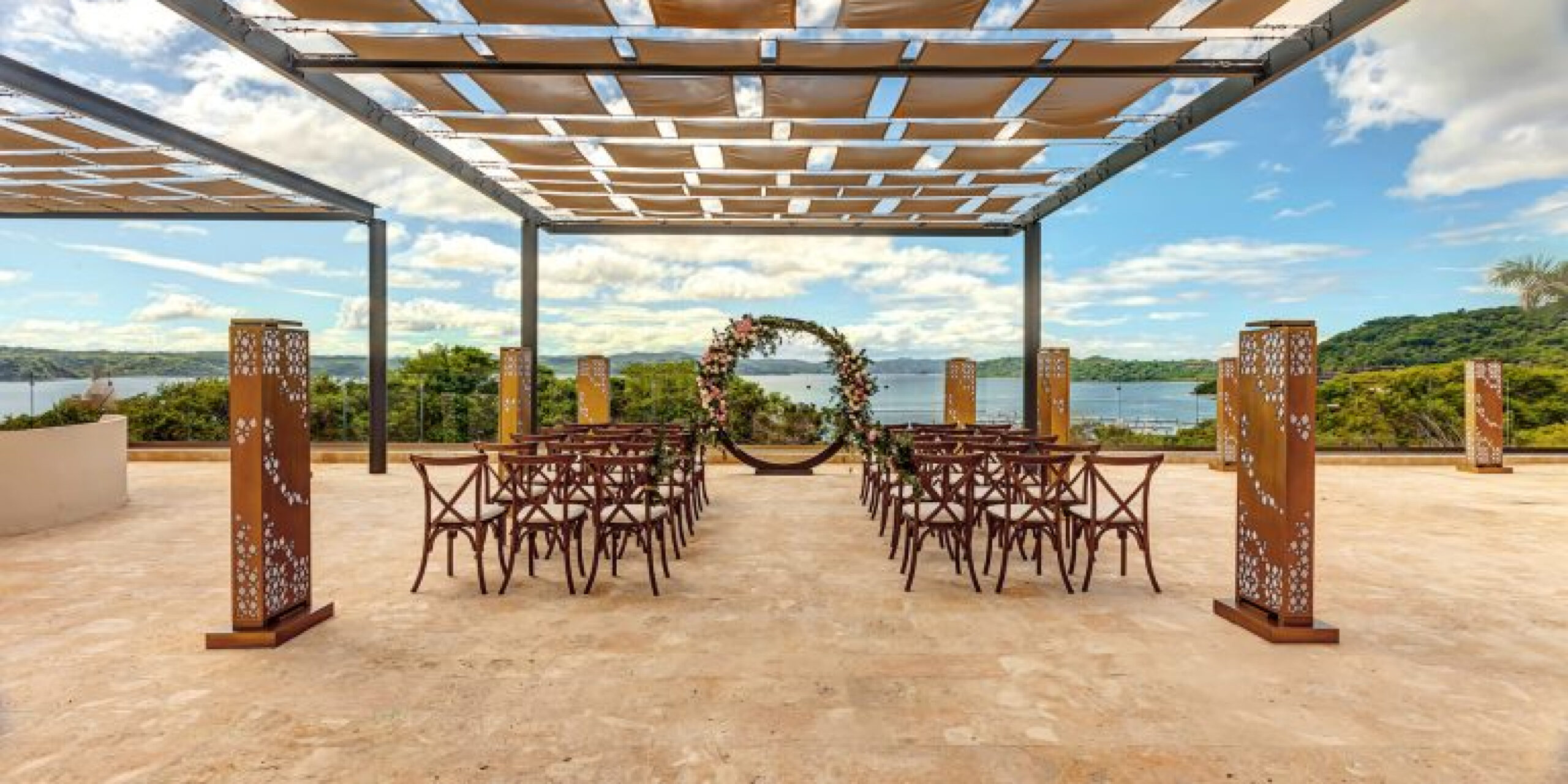 Planet Hollywood Costa Rica ️ Destination Weddings - Destify