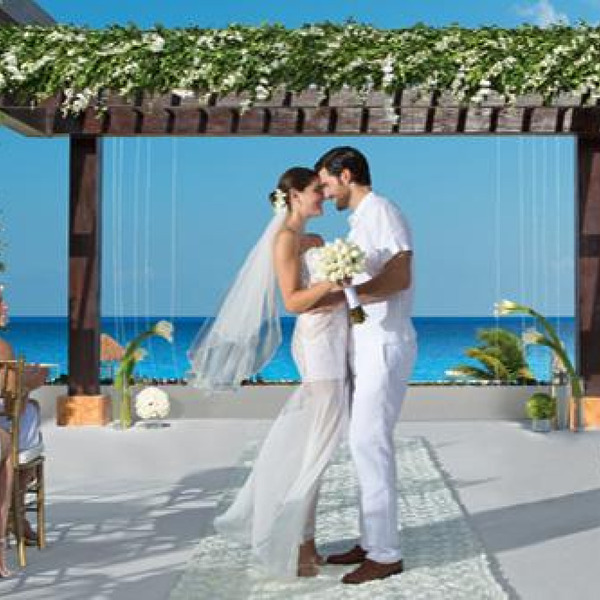 Secrets Playa Mujeres ️ Destination Weddings - Destify