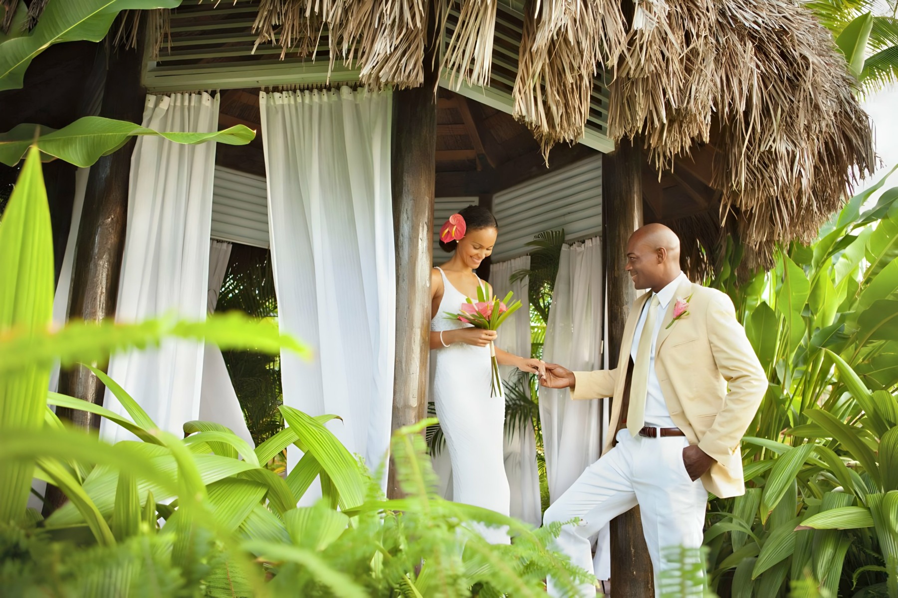 Couples Negril ️ Destination Weddings - Destify