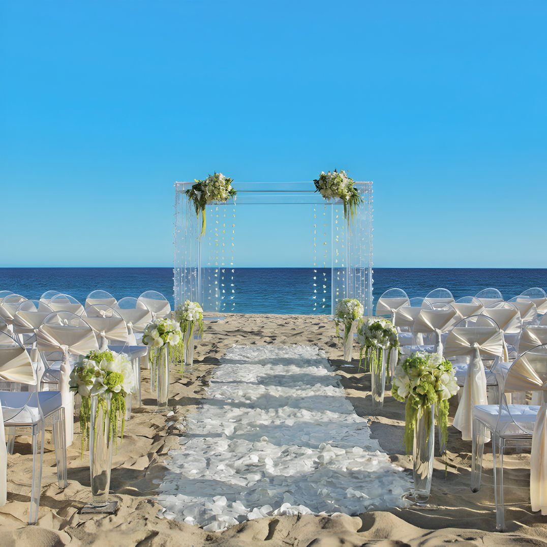 16th Century Dutch Colonial Fort wedding venue in Dreams Curacao ...