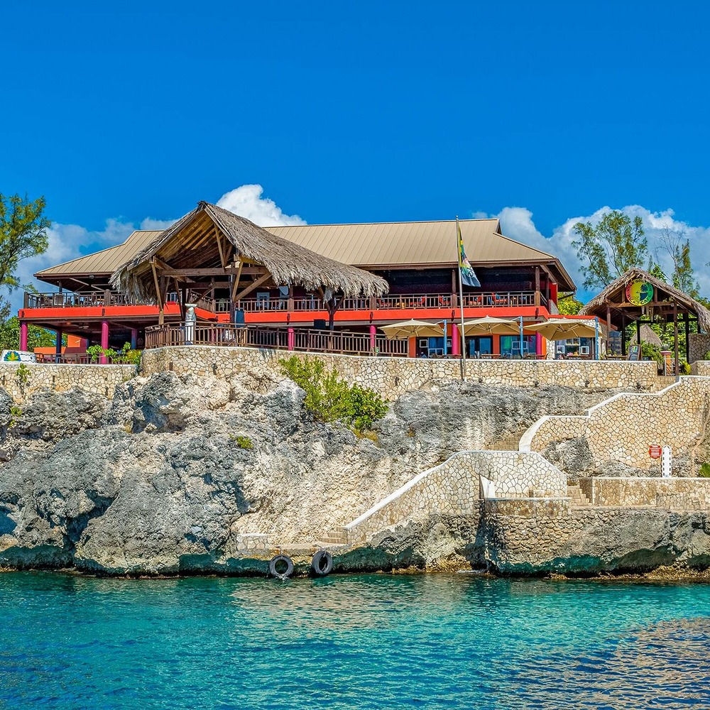 When in Negril, You Must Visit Rick's Cafe - Cliffjumping and more!