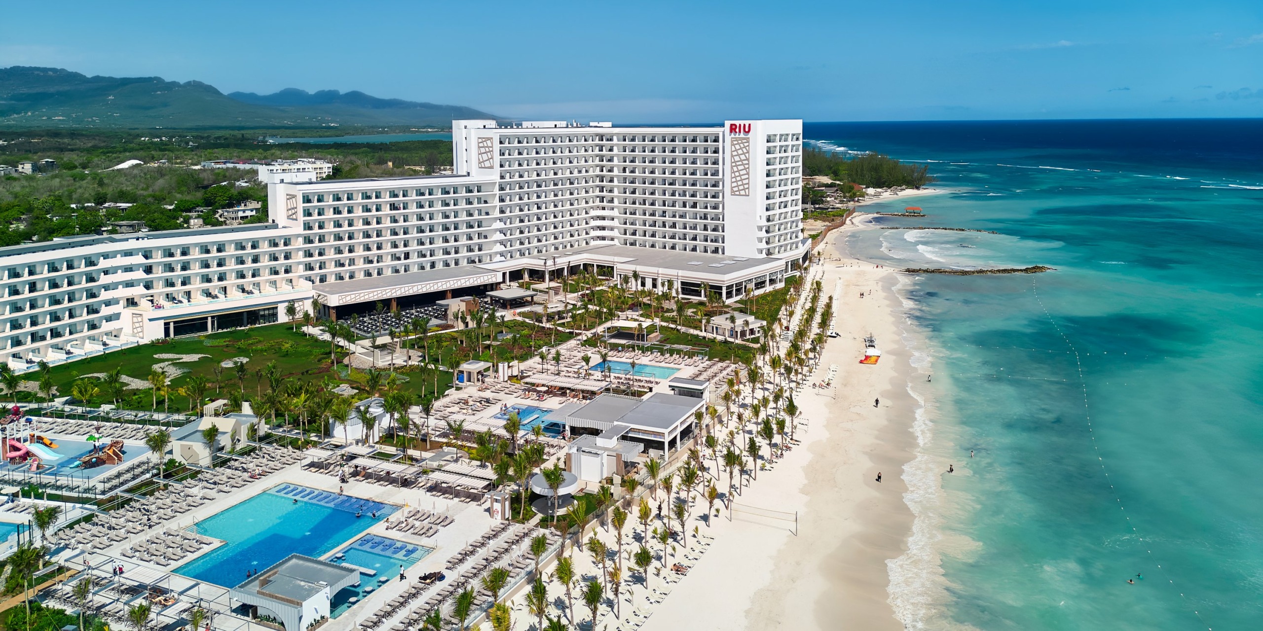 Beach wedding venue in Hotel RIU Palace Aquarelle - Jamaica