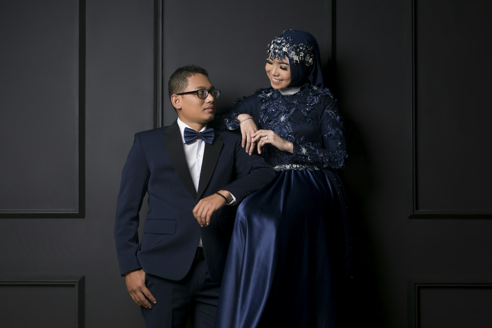 Formal Wedding Attire: What to Wear (Men, Women, Beach Formal)