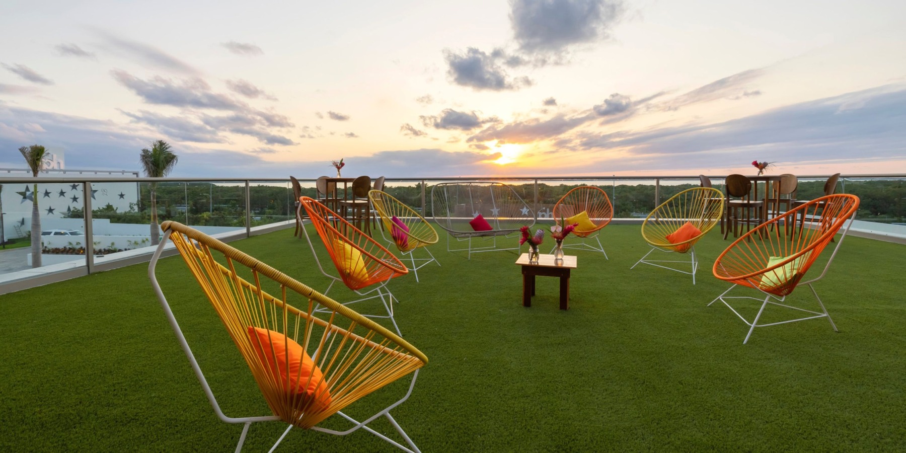 Sunset Terrace Venue wedding venue in Planet Hollywood Adult Scene All ...